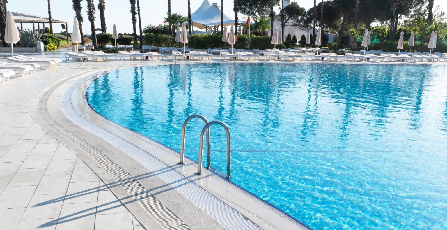 Multiple People Electrocuted In Swimming Pool In Freak Accident - Wide ...