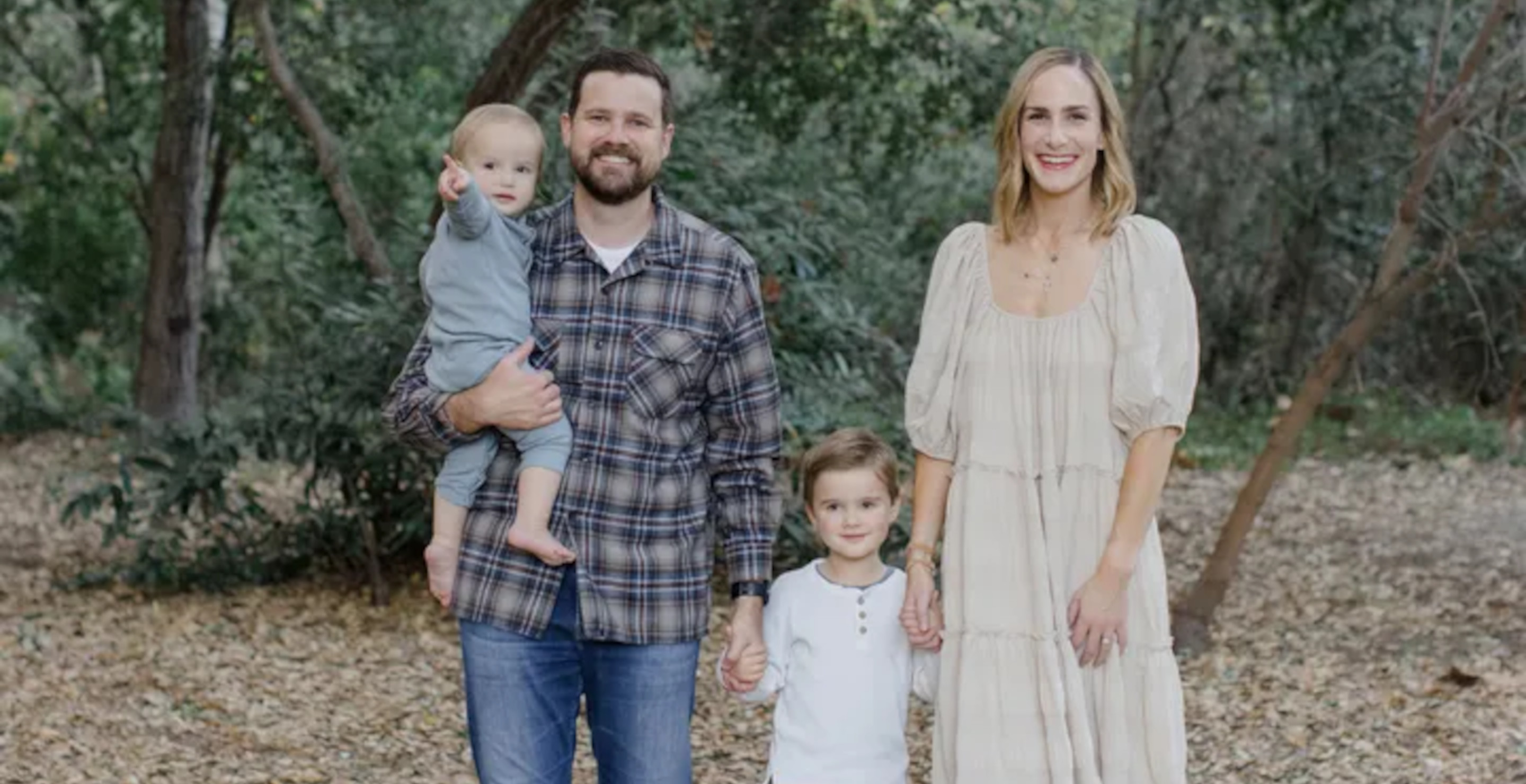 5-Year-Old Saves Mom's Life After Tree Falls On Her By Screaming And ...