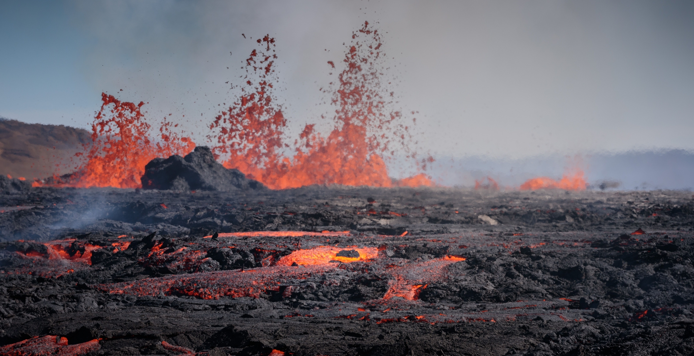 Antarctica Volcano Spews $5K Worth Of Gold Dust Every Day - Wide Open ...