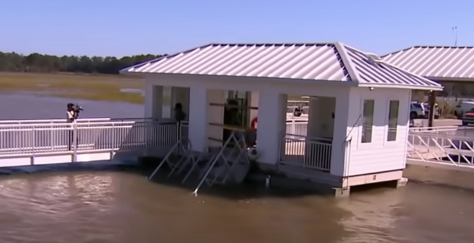 What Caused The Georgia Ferry Dock To Collapse And Kill Seven People ...