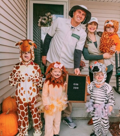 50 Best Animal-Themed Halloween Costumes To Terrorize Your Neighborhood ...