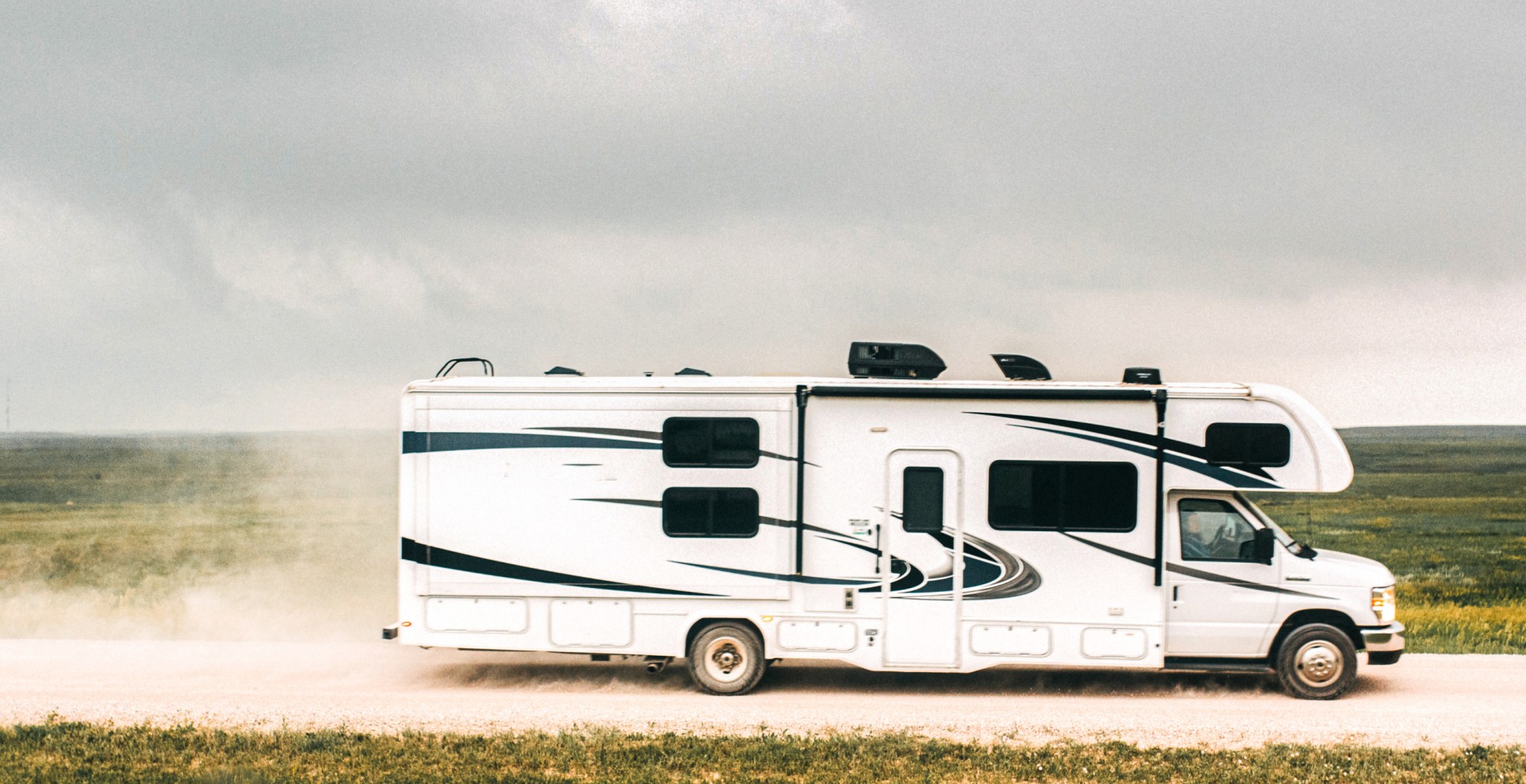 RV, Carrying 28 Snakes Including One Venomous Viper, Crashes Into Truck ...