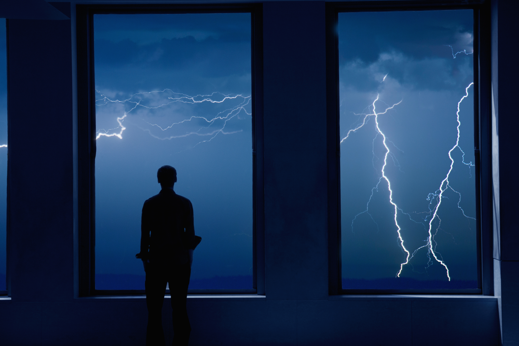 Storm-Ready Survival: What To Pack In Your Emergency Kit - Wide Open Spaces