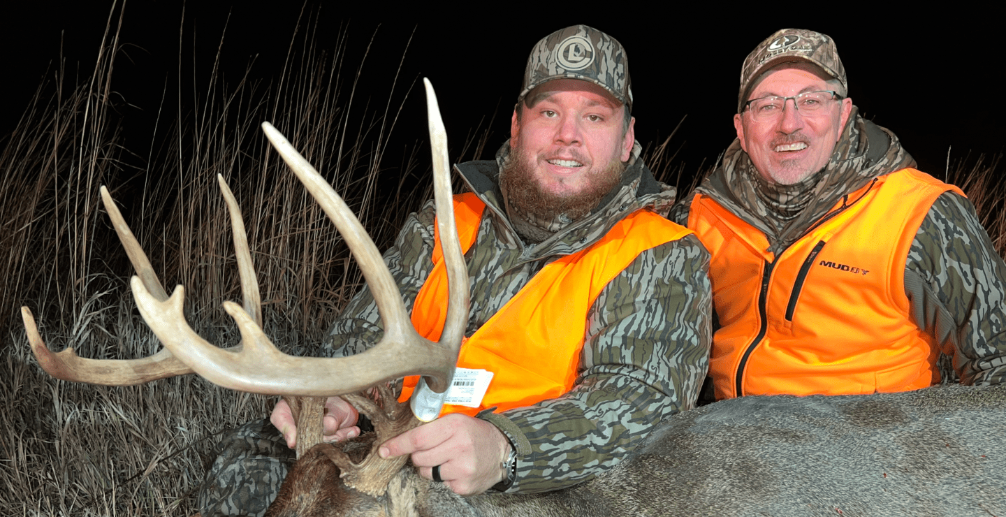 Luke Combs Shows Off His Hunting Skills In Epic Photo - Wide Open Spaces