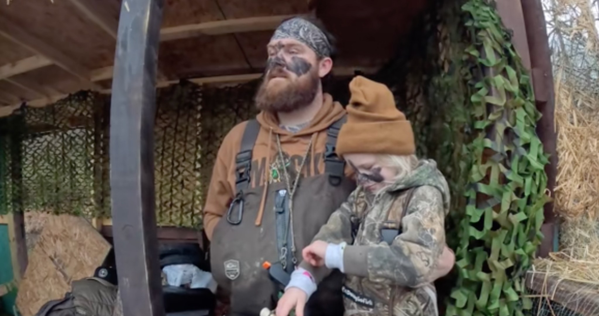 Duck Hunting Dad Has The Most Hilarious Dating Advice For Daughter ...