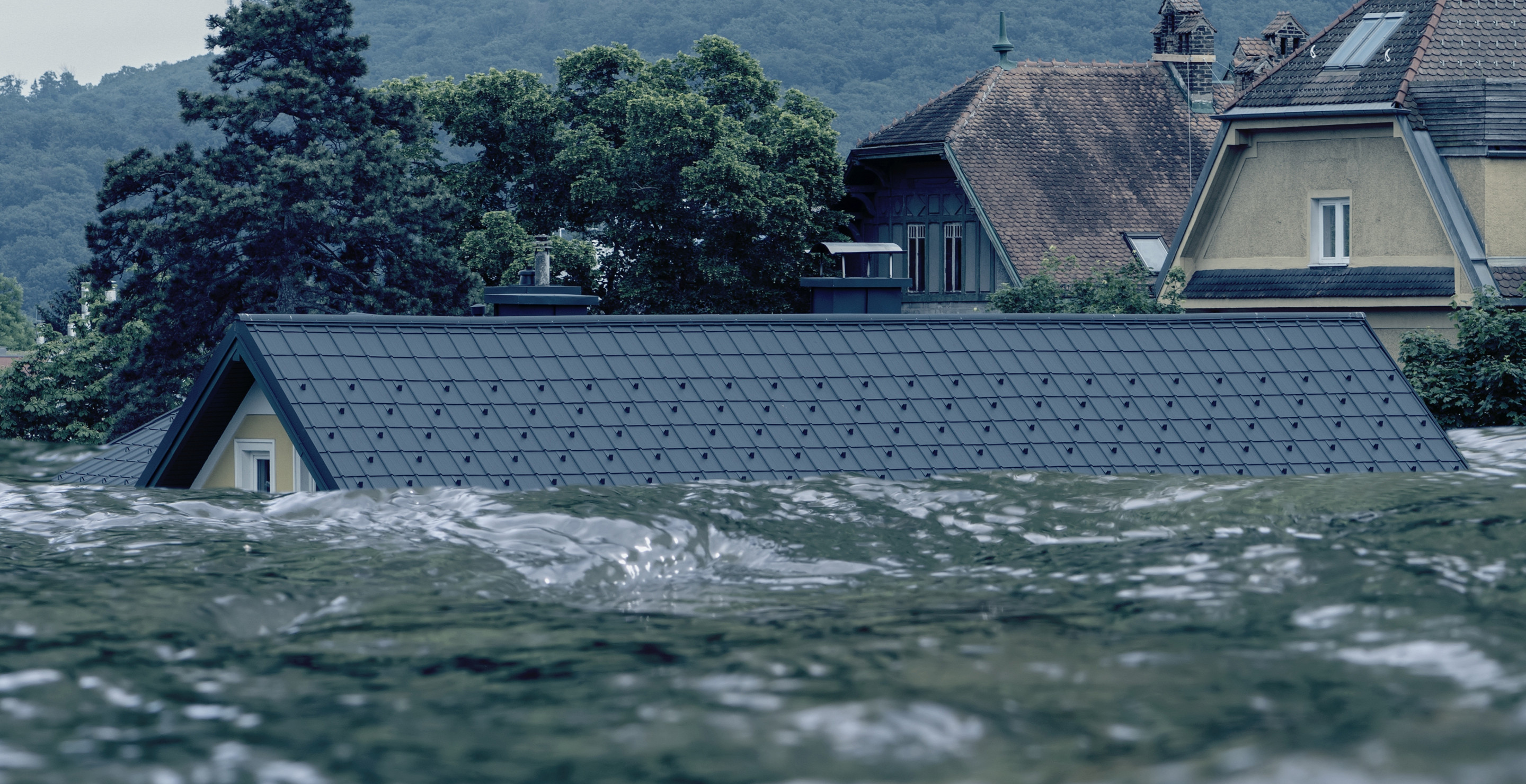 Family's Home Floods Just Days After They Completed Home Repairs From ...