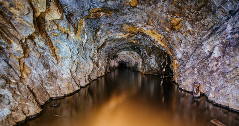 Rush To Save Workers In Flooded Coal Mine: 3 People Already Dead - Wide ...