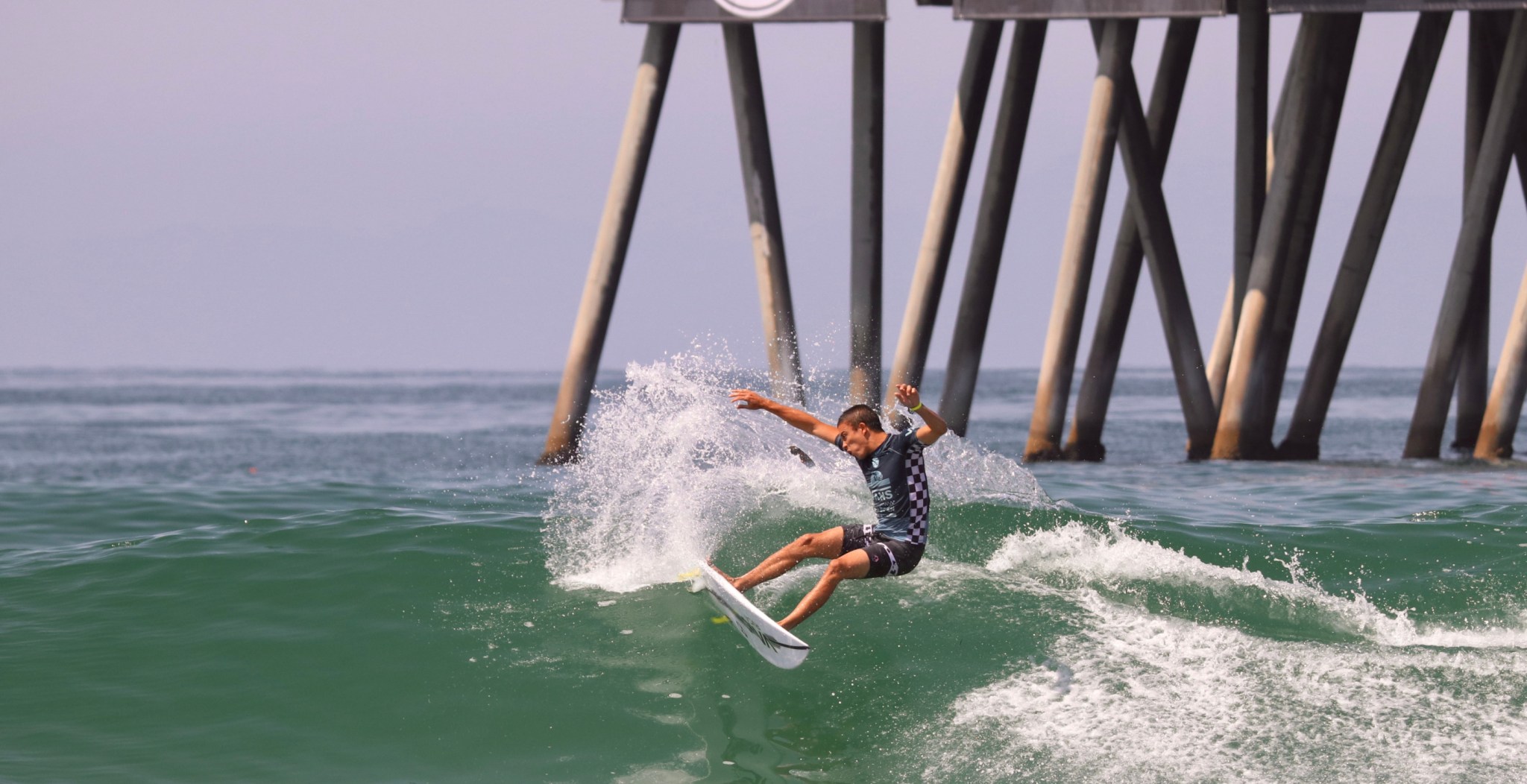 Professional Surfer In A Coma After Wiping Out By Hitting Reef In ...