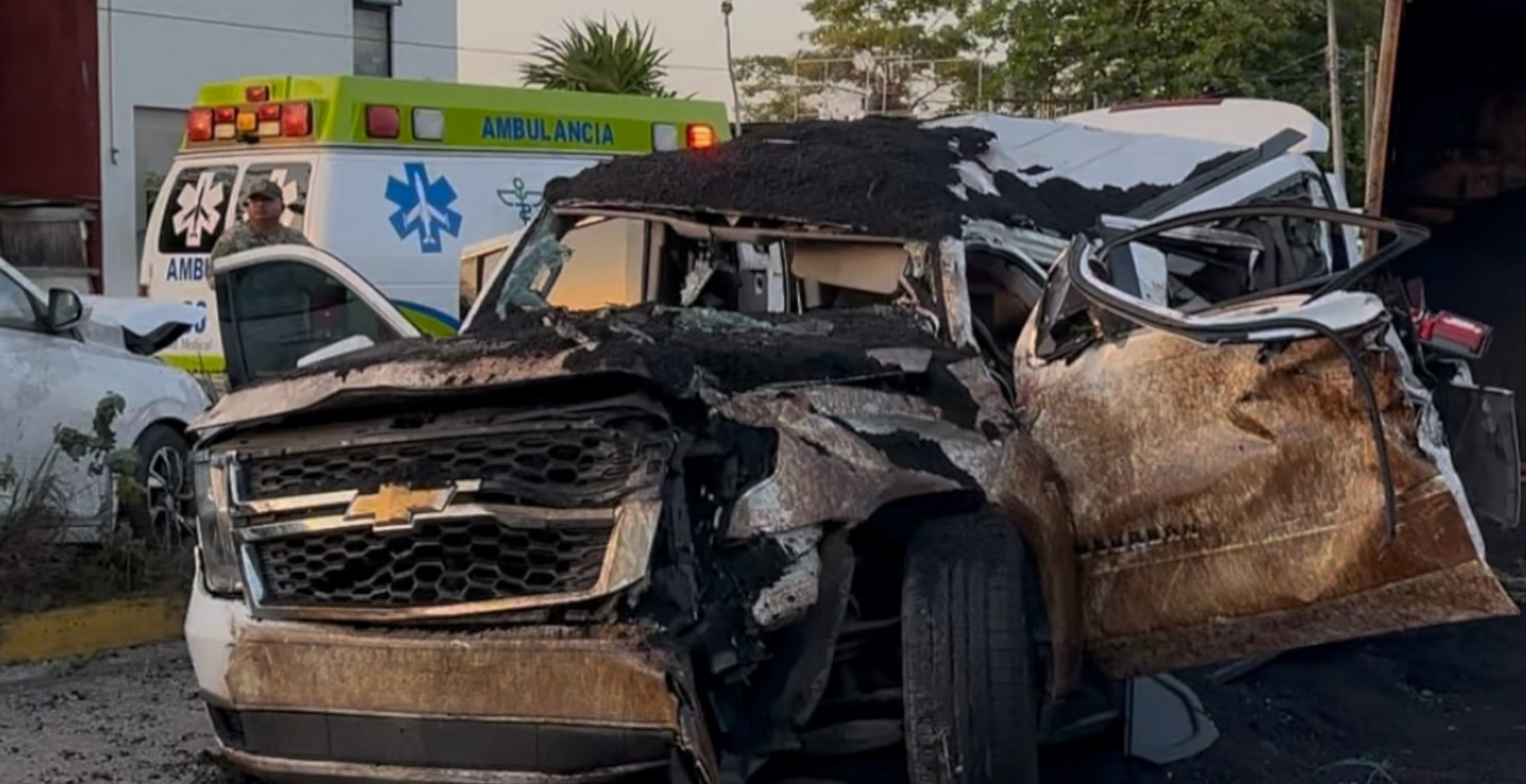 Popular Travel Influencer Dies After Car Crash With Truck Carrying Hot ...