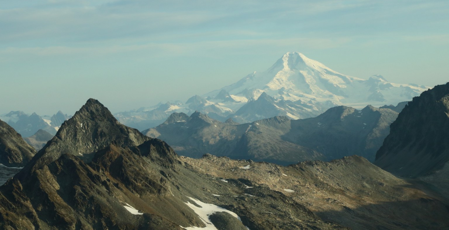 Scientists Fear Giant American Volcano May Erupt For the First Time Since 1992 - Wide Open Spaces