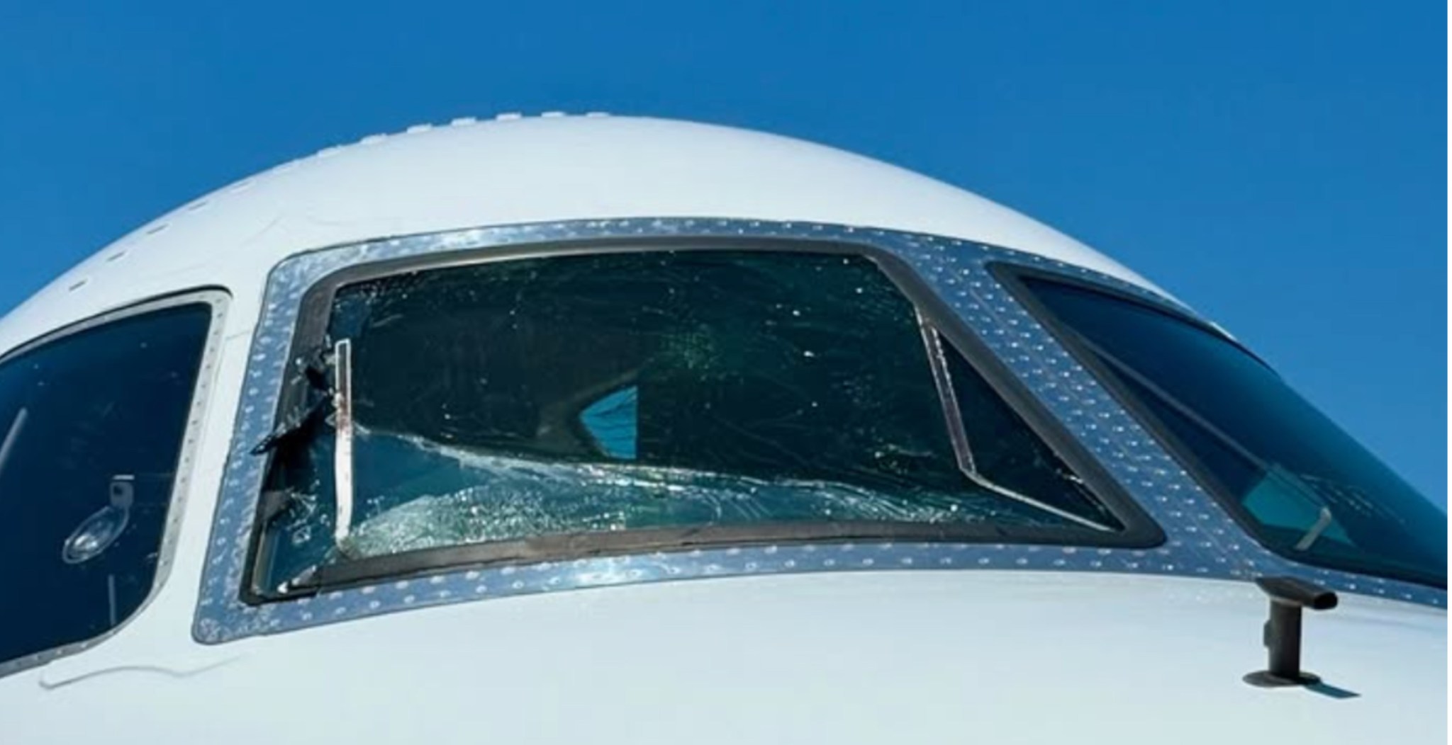 Golf Legend Has Close Call After Plane's Windshield Shatters Mid-Flight In Terrifying Moment ...
