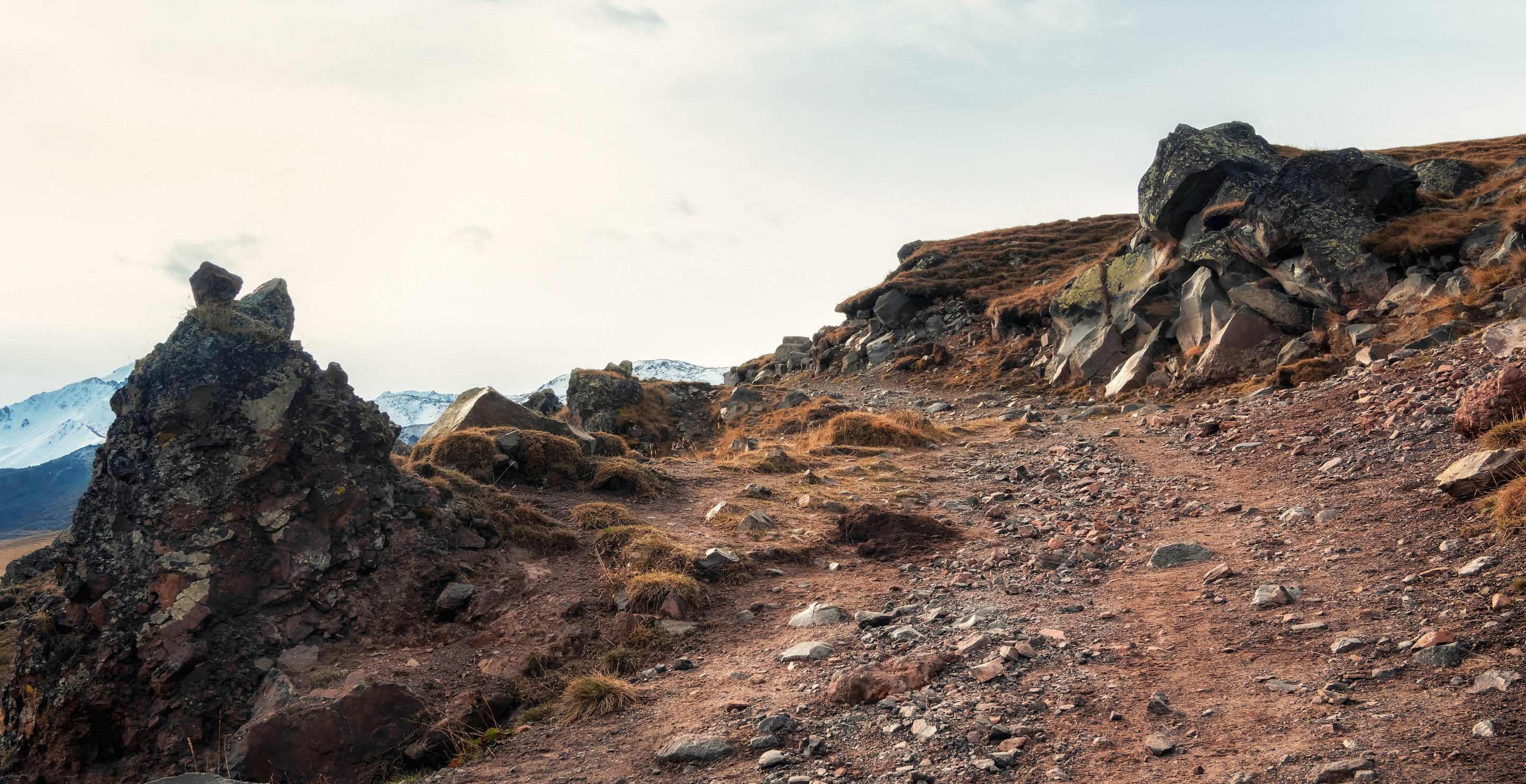 Runner Speaks Out About Falling More Than 200 Feet Off Cliff During ...