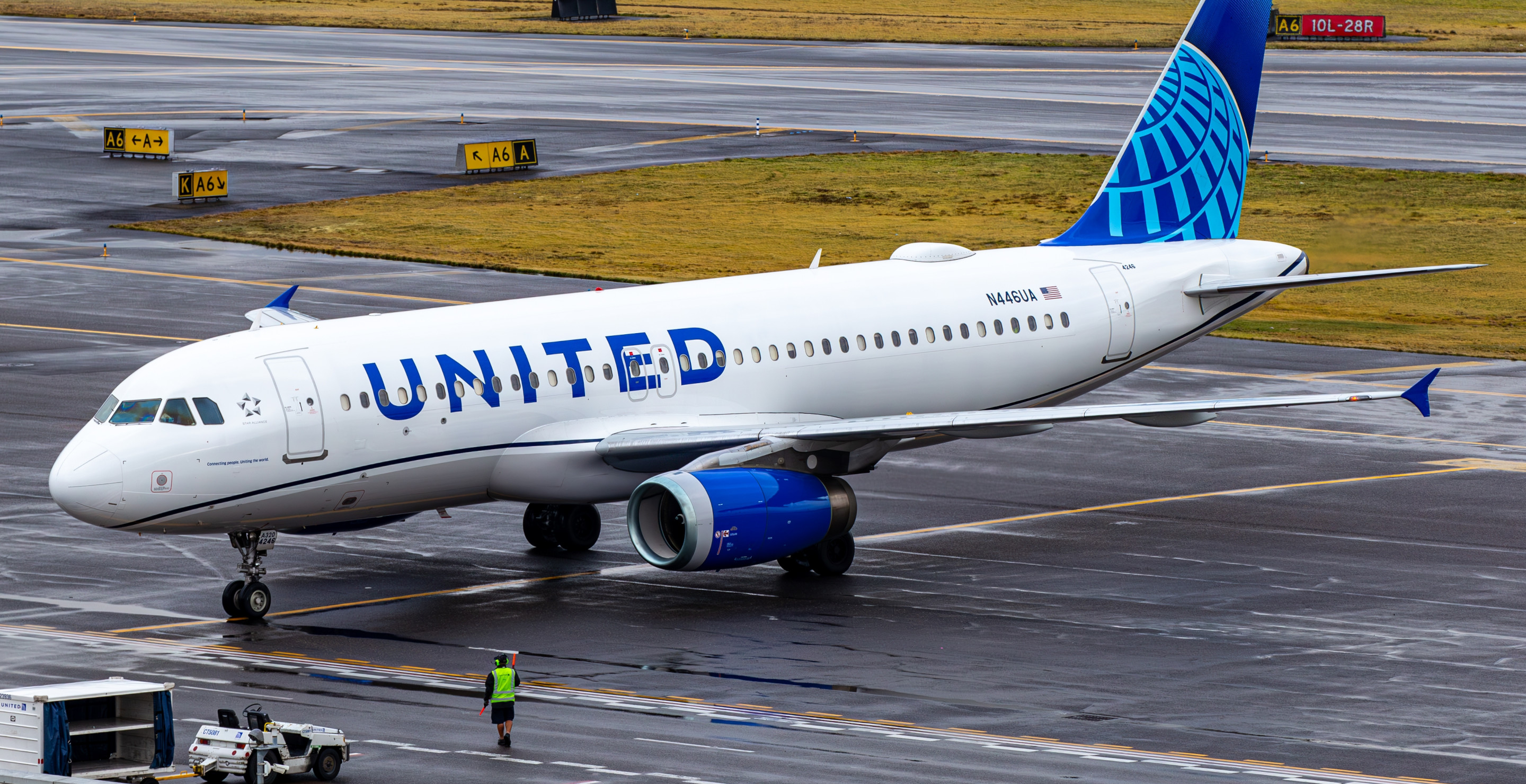 Two United Airlines Planes Clip Into Each Other As They Prepare To Take ...