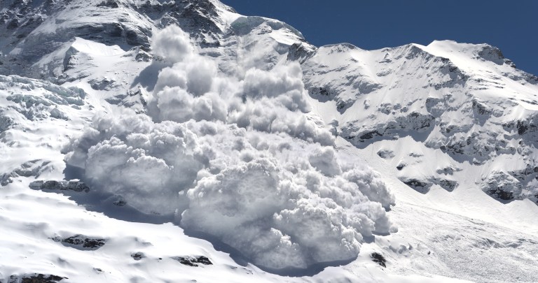 Tour Guide Company Speaks Out After 9 Skiers Go Missing During ...