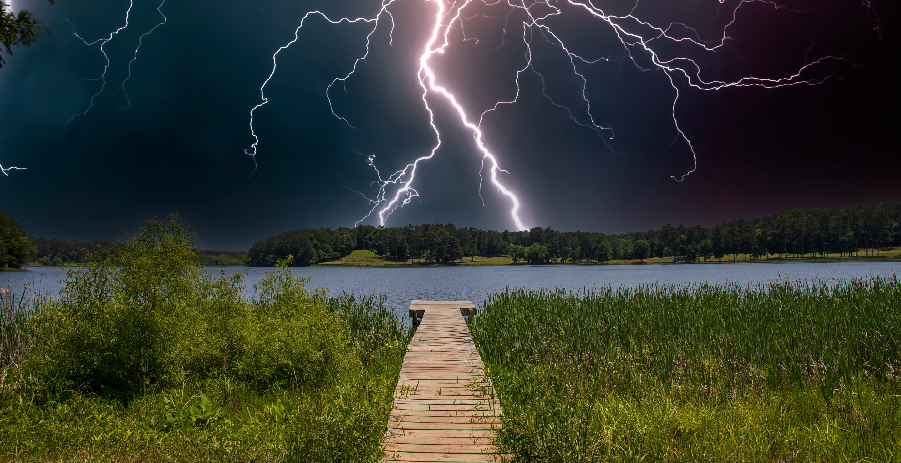Four Women Bond After Almost Getting Struck By Lightning – Now They ...