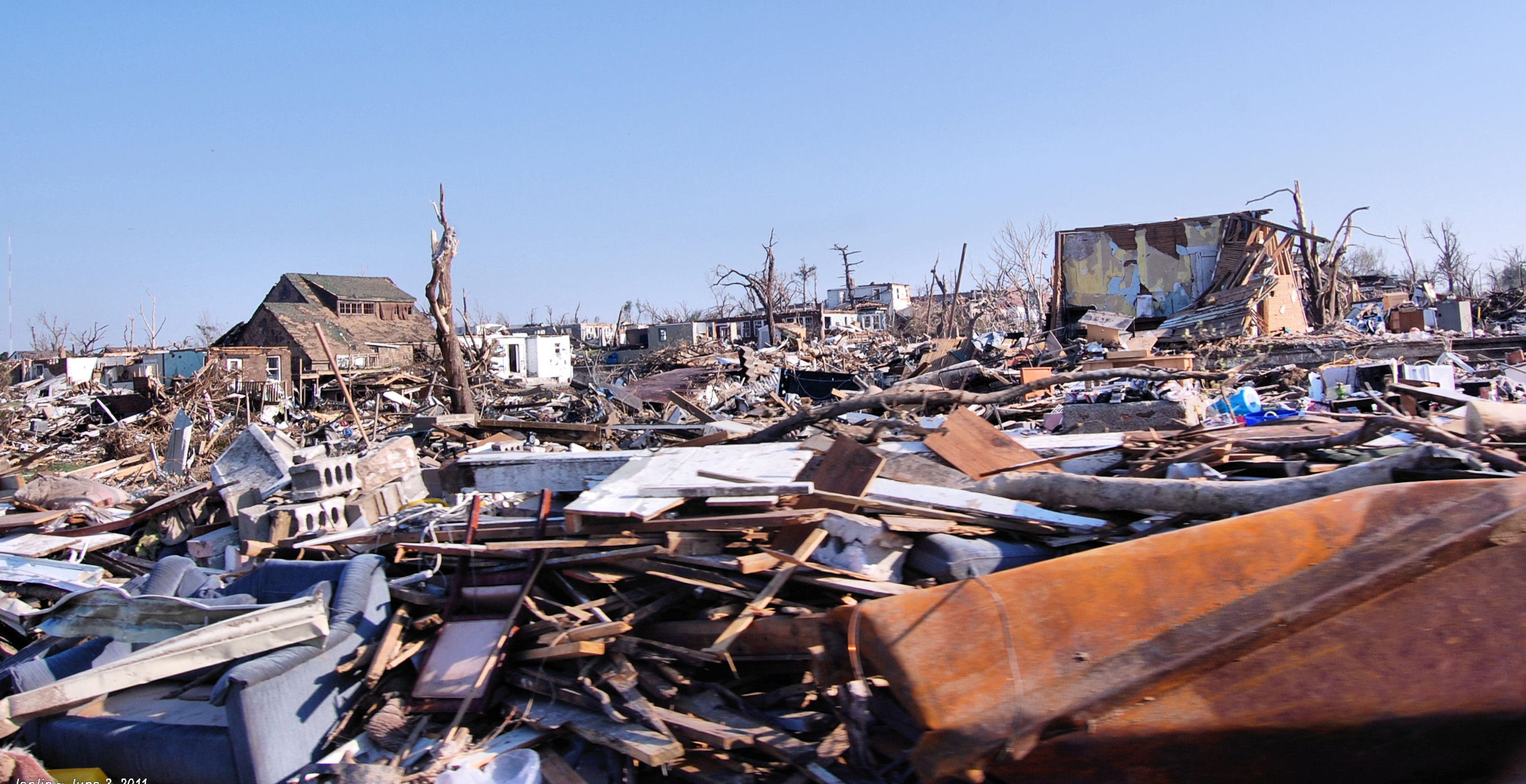 Teen, Who Survived Devastating EF5 Tornado, Thought The World Was ...