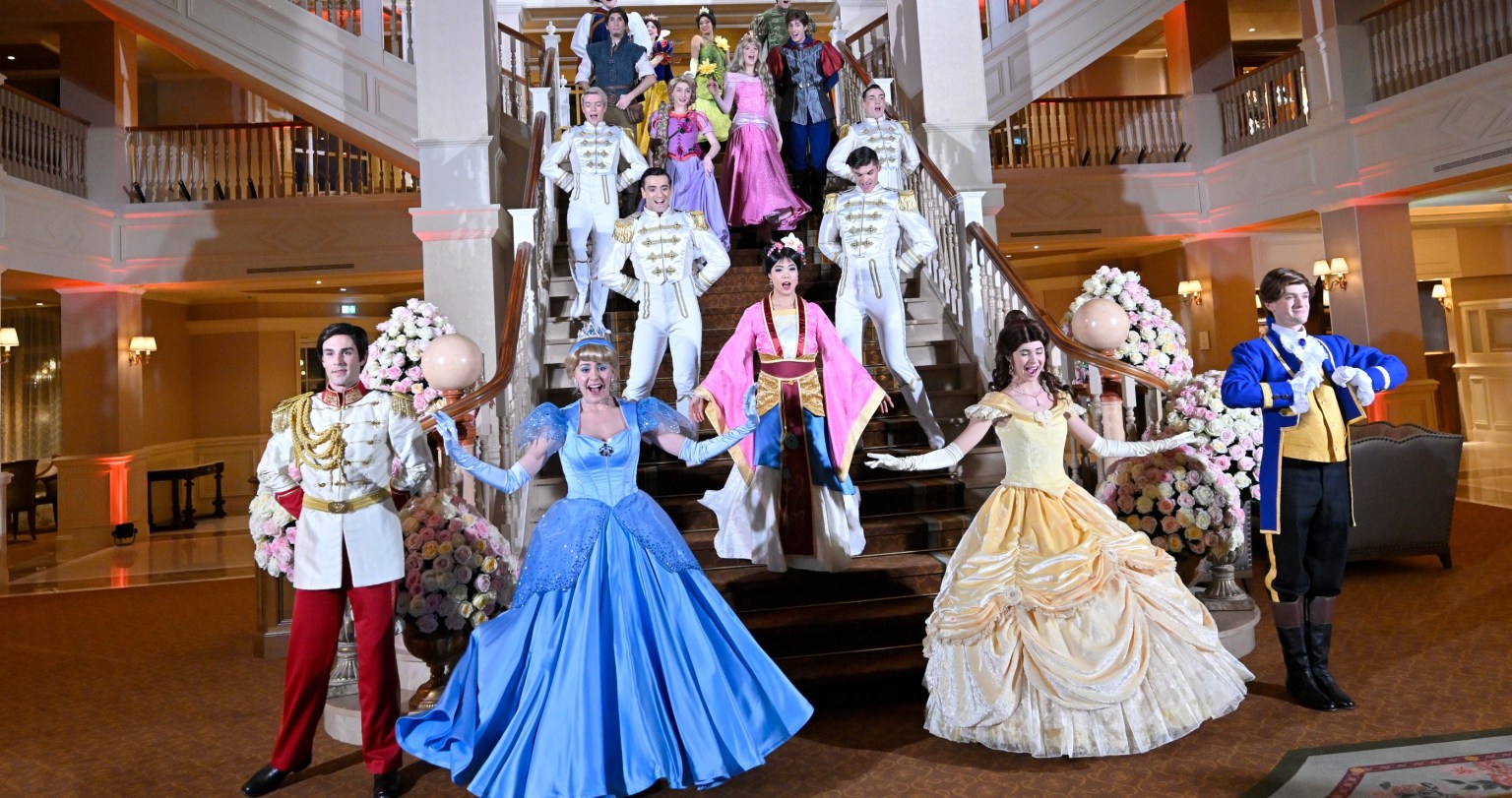 A Disney Fan Is Refused A Photo With The Princesses After Sharing A ...