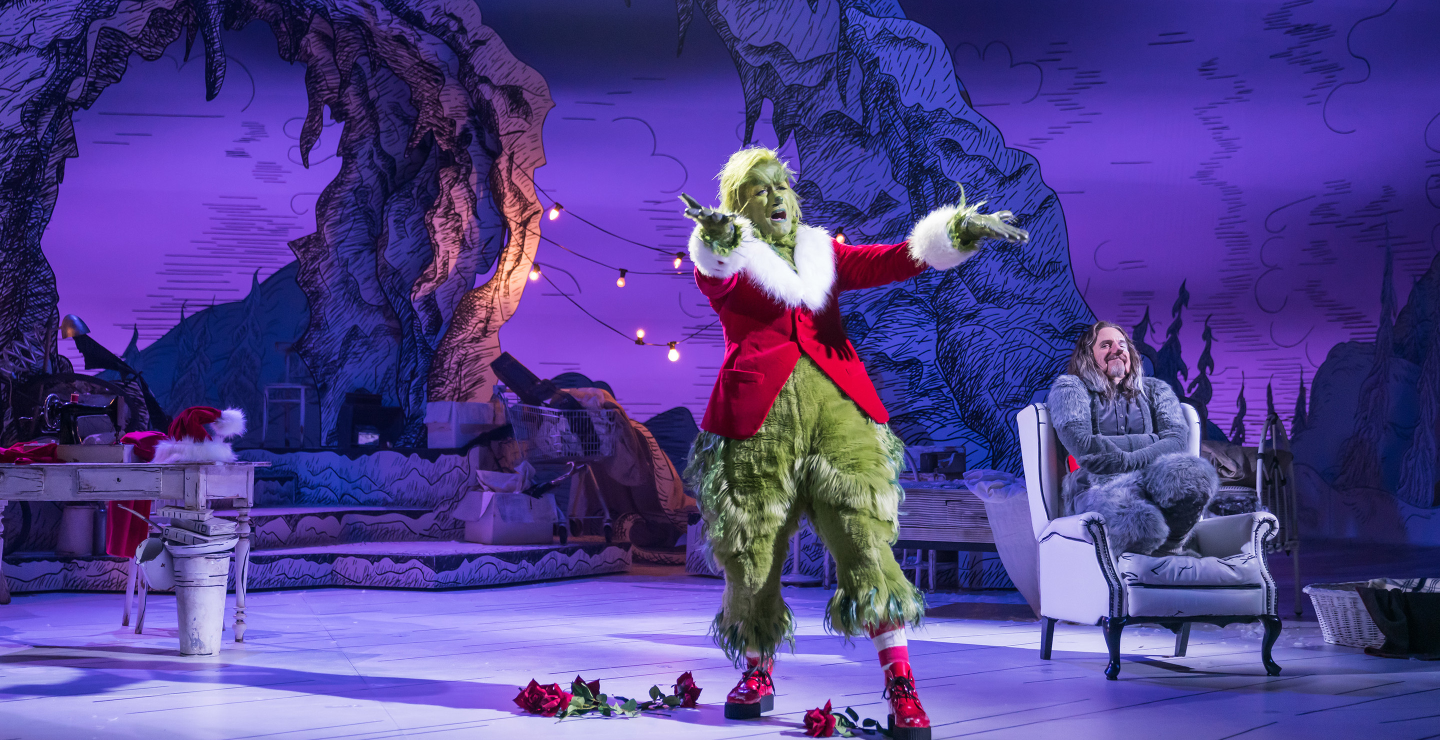 The Heartwarming Way Universal Studios Selects The Grinch's Dog Max ...