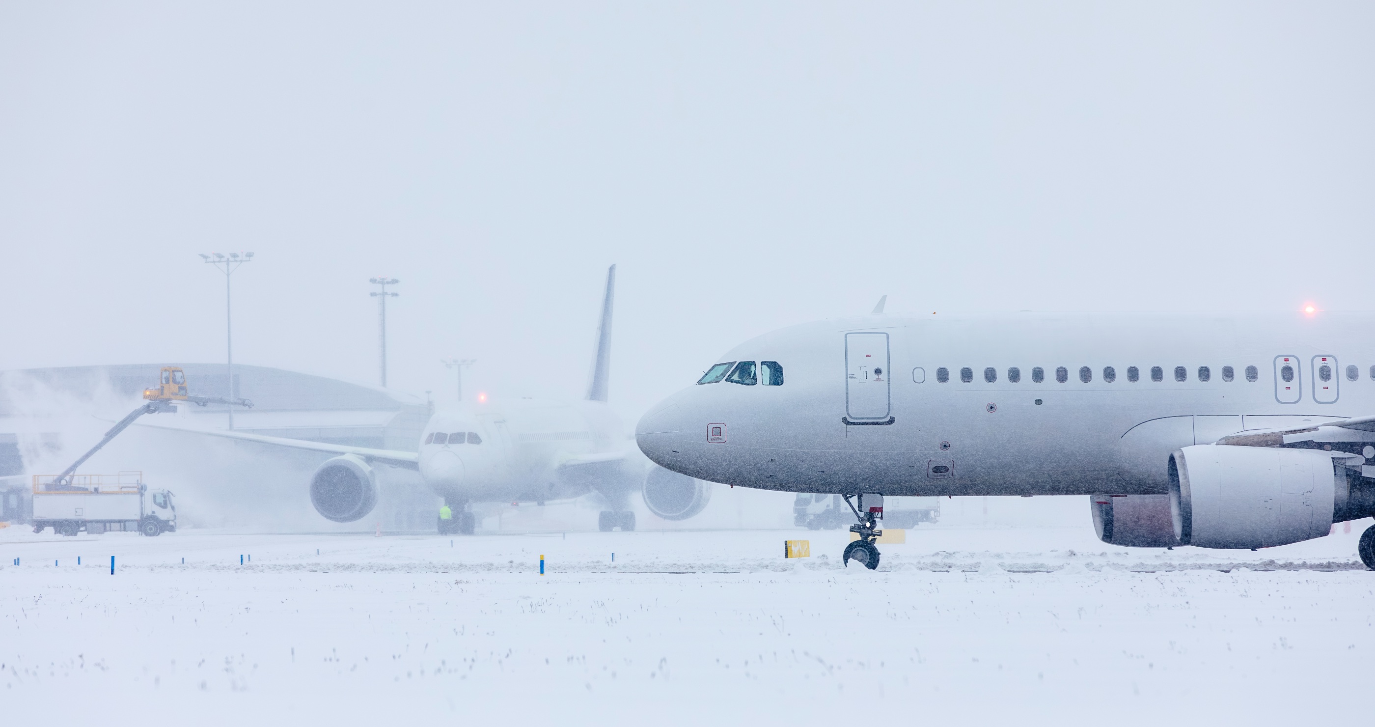 Airport Employees Make The Most Of A Snow Day With Wholesome Snowball ...