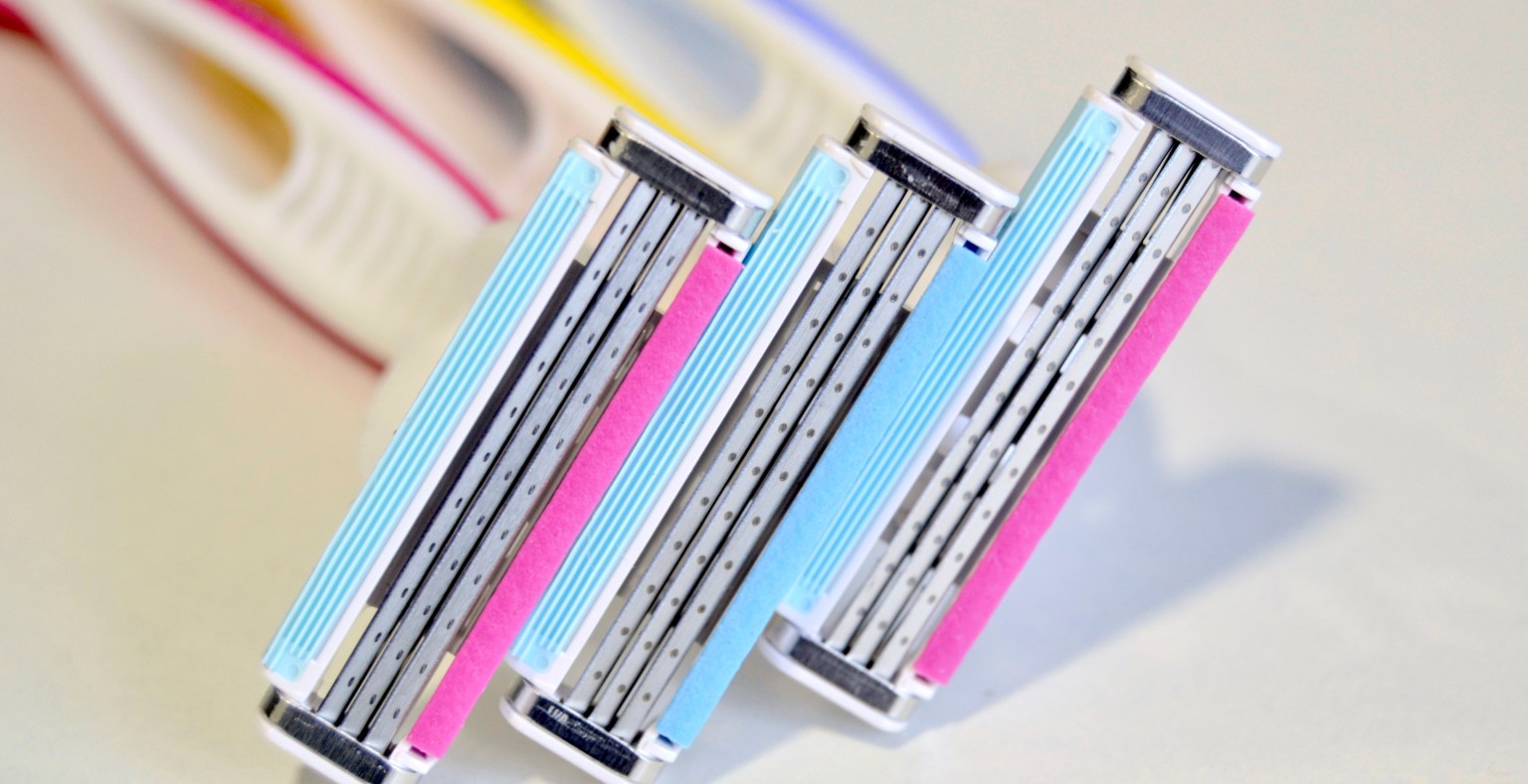 Dog Lucky To Be Alive After Eating Razor Blade From The Trash - Wide ...