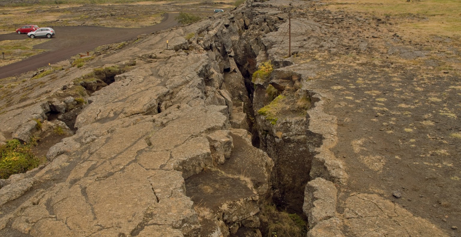Man in Critical Condition After Getting Pinned Inside Crevice - Wide ...