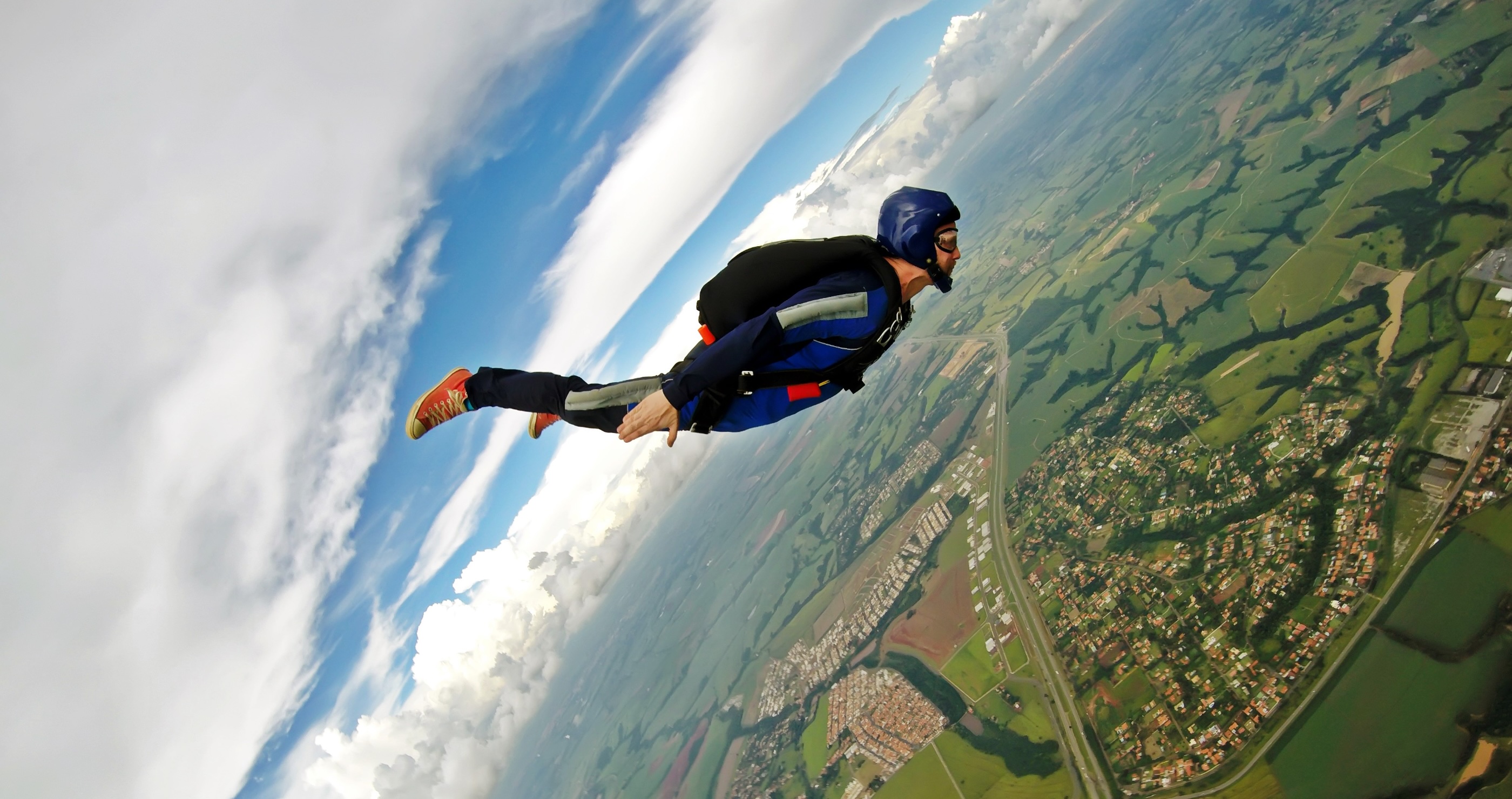 Father Of Two Dies In Tragic Skydiving Accident - Wide Open Spaces